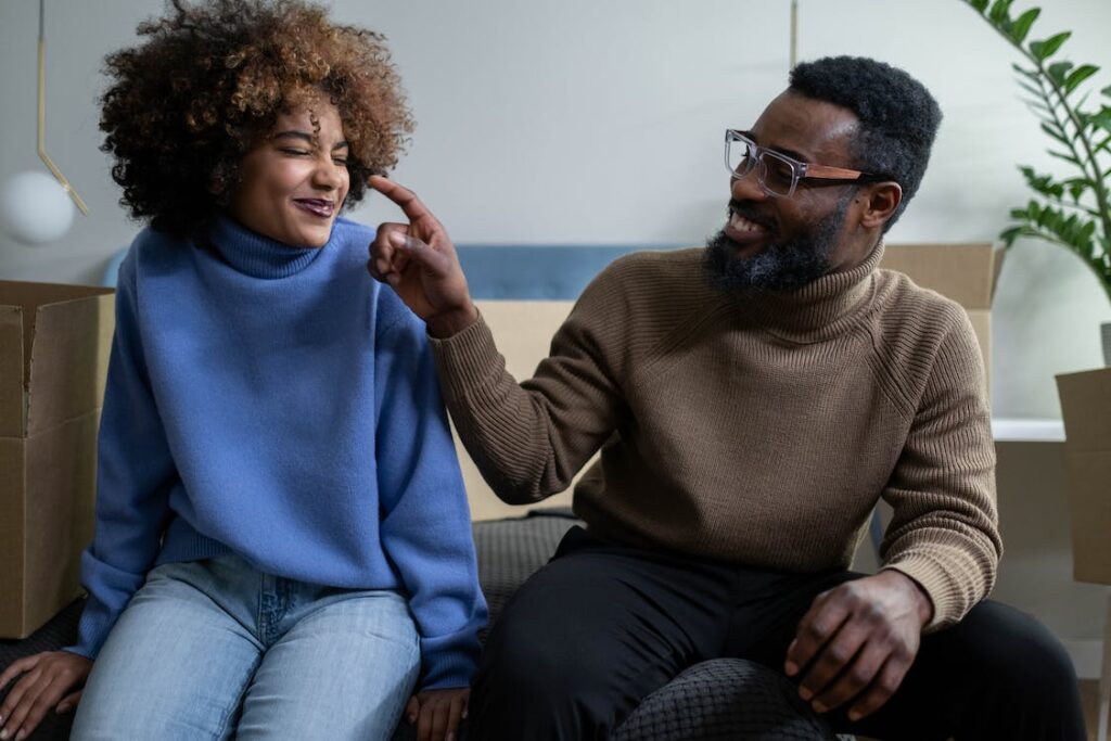 Black Phone Chat Lines Hub: Free Trial Numbers for Black Dating