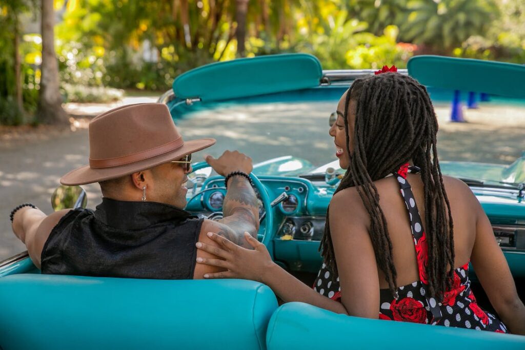 Black Phone Chat Lines Hub: Free Trial Numbers for Black Dating