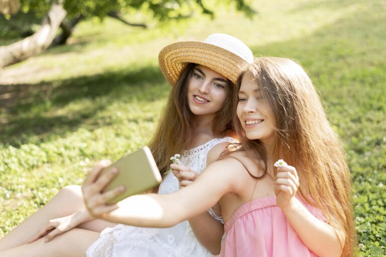 Free Black Chat Lines’ Team at Vibeline Share Tips to Sound Dateable