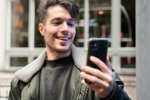 The Best Way to Approach Gay Men at Free Phone Chat Lines